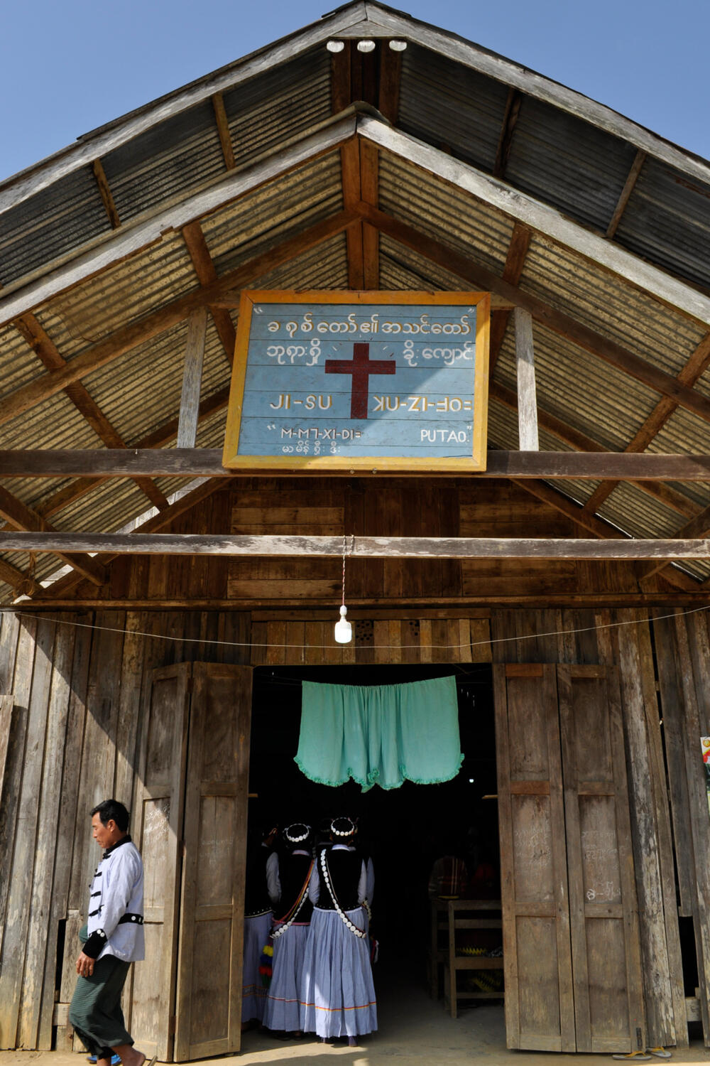 From China to Myanmar: Lisu Christians chase the sunset | GoKunming